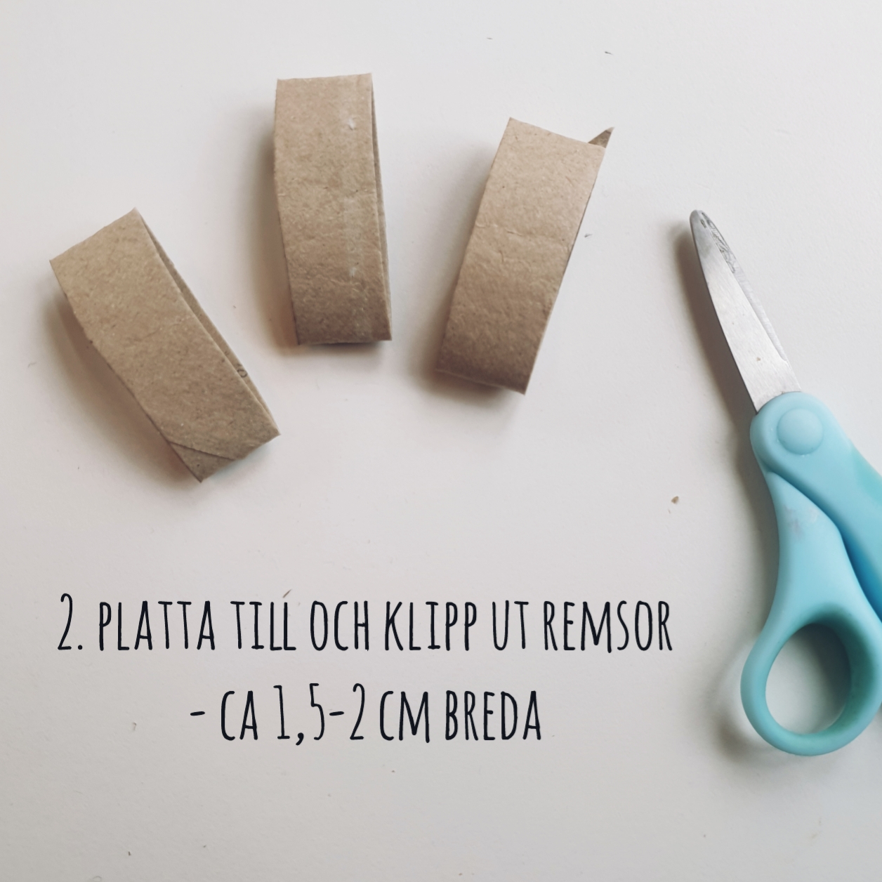 Julpyssel av toarullar :: Pysselmorgon